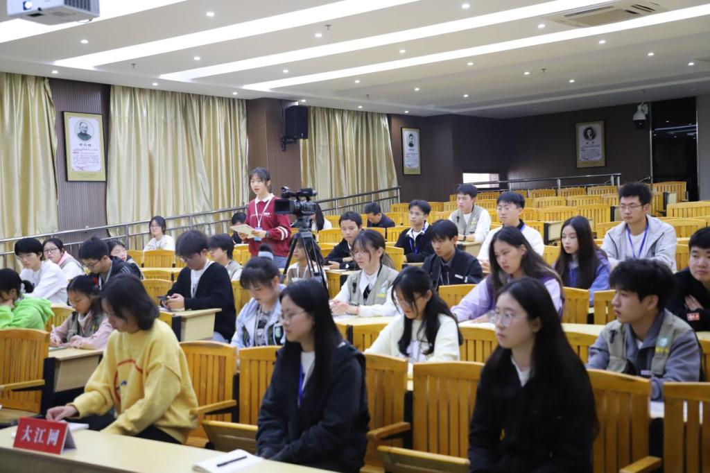 我校举行推进学生就业工作新闻发布会-赣南医科大学-Gannan Medical University